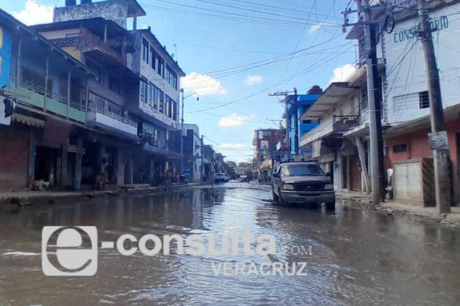 En 48 colonias de Álamo Temapache viven bajo el lodo | e-veracruz.mx